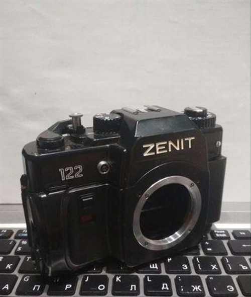 Плёночный фотоаппарат zenit 122