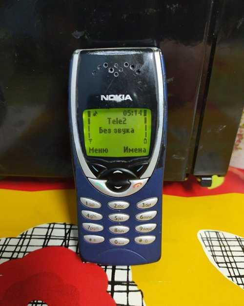 Телефон Nokia 8210