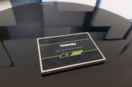 Toshiba OCZ TR200 (THN-TR20Z2400)