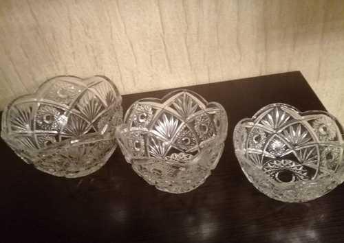 Продам хрустальные салатники