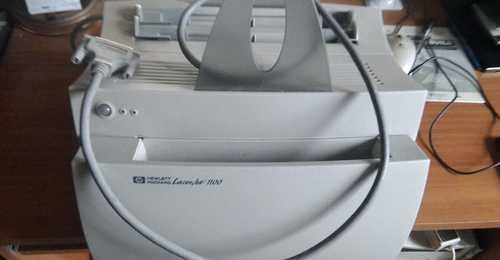 Принтеры и факсы HP LaserJet 1100