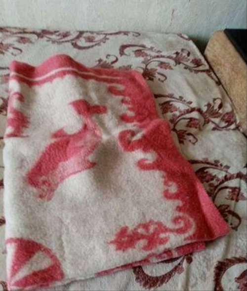 Одеяло шерстяное