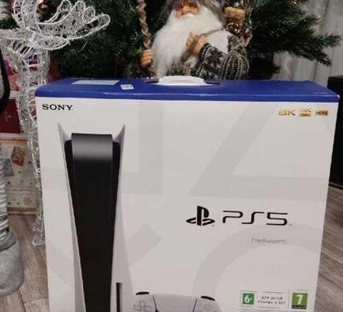 Sony PlayStation 5 (Диск) + 2 Диска с играми