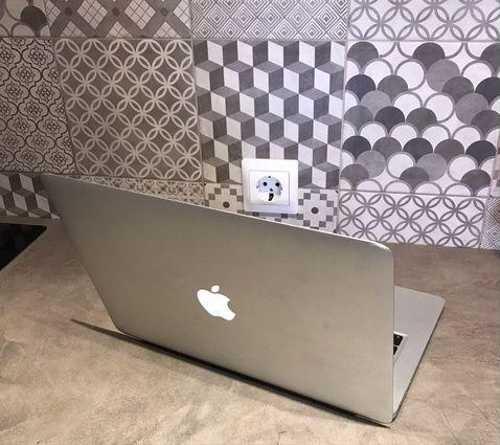 Apple MacBook Air 13 2011