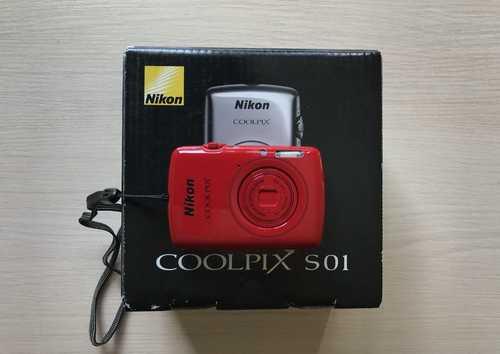 Цифровая мини-фотокамера Nikon Coolpix S01