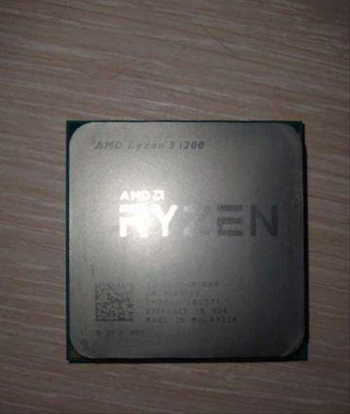 Процессор AMD Ryzen 3 1200