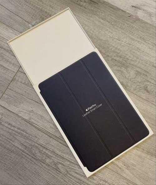 Коробка от оригинального leather smart cover iPad
