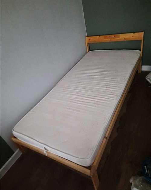 Кровать с матрасом 90х200