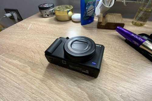 Камерa для блогинга Sony ZV1