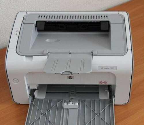 Принтер HP 1102 + 7 картриджей
