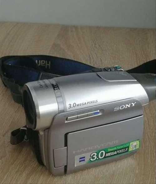 Видеокамера Sony DCR - HC96E
