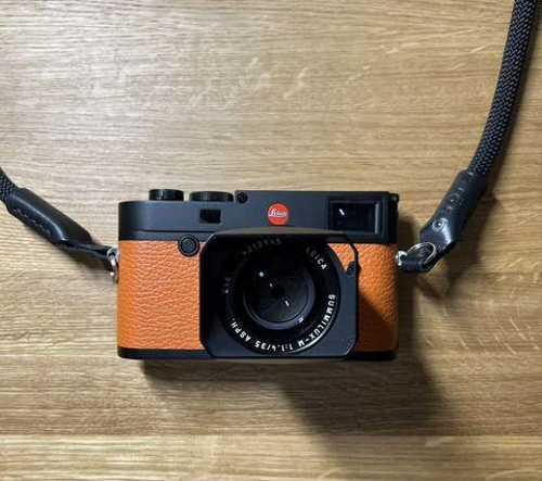 Leica M10