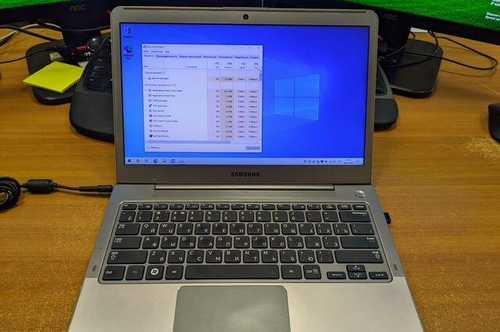 Ноутбук Samsung NP530U3B