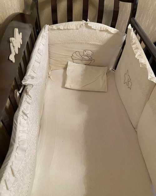 Продаётся детская кроватка с матрацем и бортиками