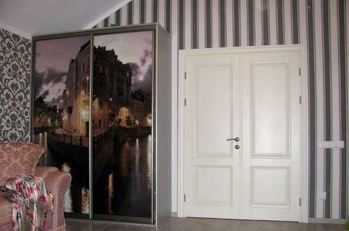 Распашные двери межкомнатные двустворчатые в интерьере в гостиную фото