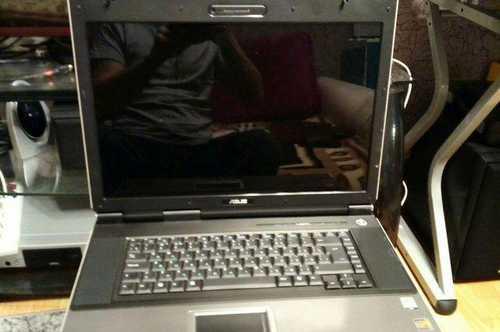 Ноутбук asus A7M