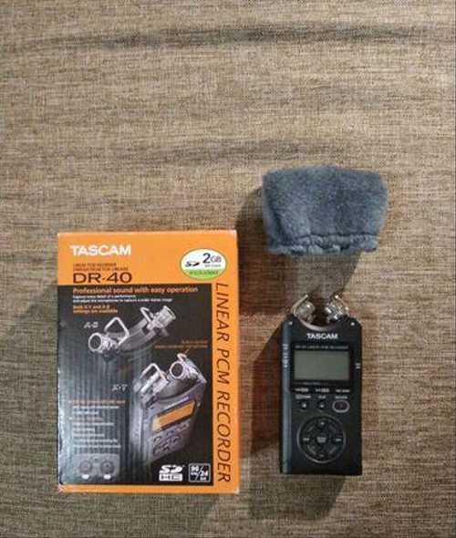 Портативный аудиорекордер Tascam dr-40