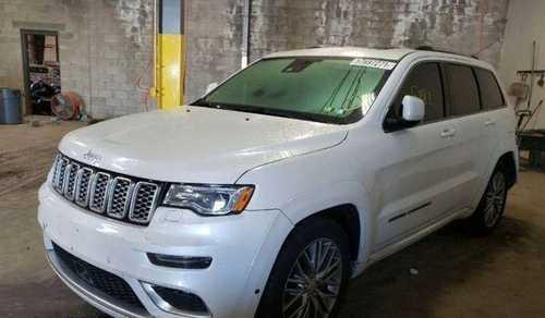 В разборе Jeep Grand Cherokee 2016