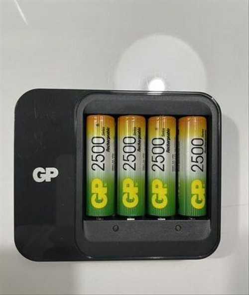 Зарядное устройство GP PB550