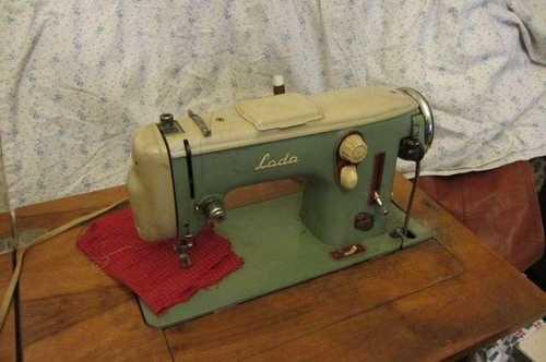 Швейная машина LADA 237