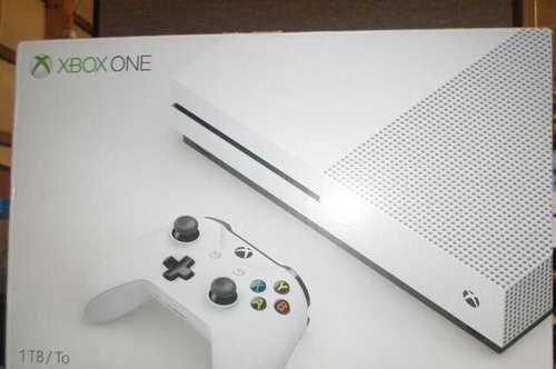 Приставка Microsoft Xbox One 1Tb
