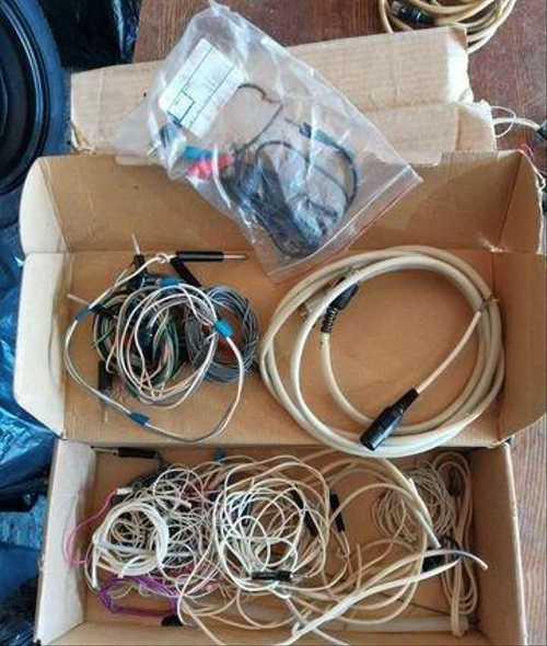 Коробка советских проводов и кабелей