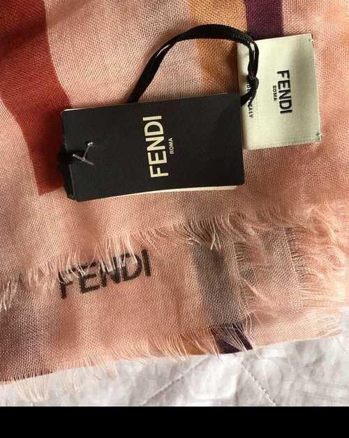 Fendi оригинал. Новый палантин