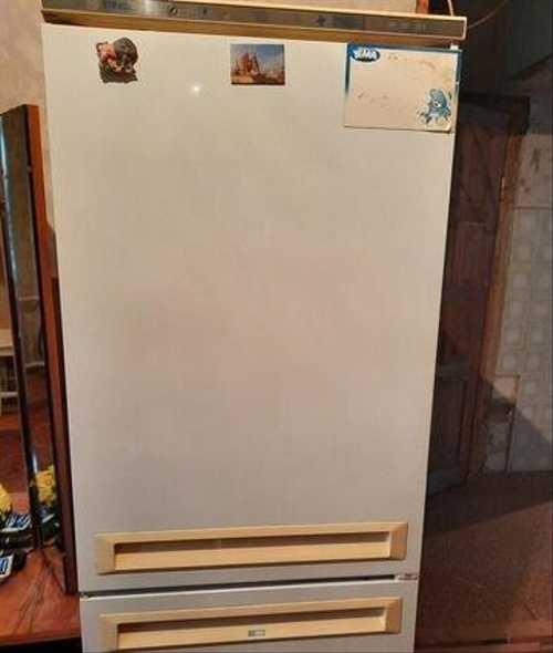Холодильник на запчасти Стинол 107