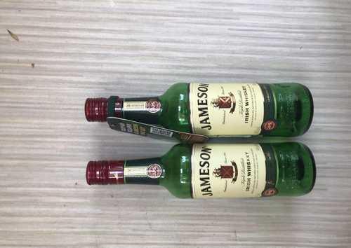 Пустая бутылка виски Jameson