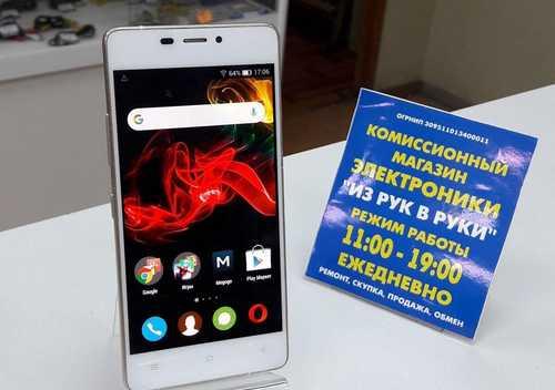 Мобильный телефон FLY IQ 4516 Octa