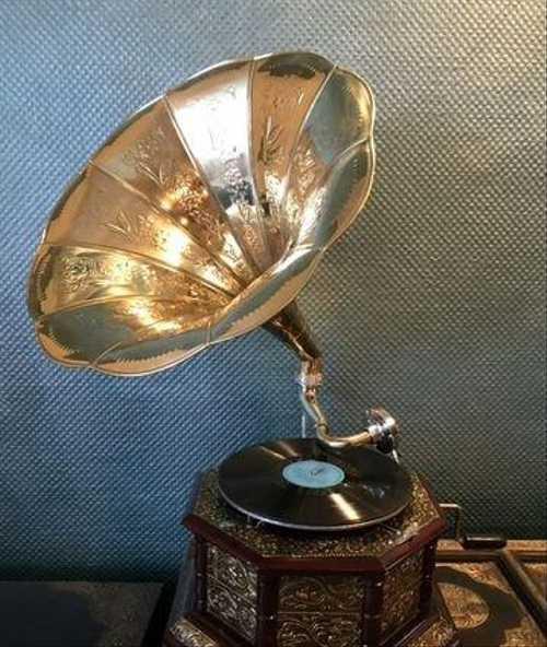 Граммофон His master’s voice