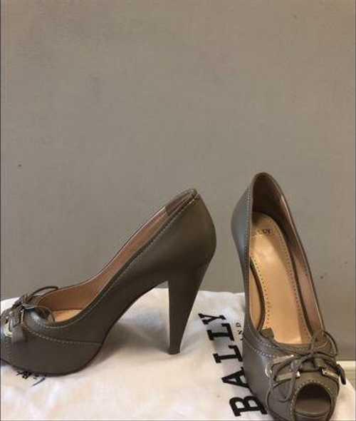 Туфли Bally