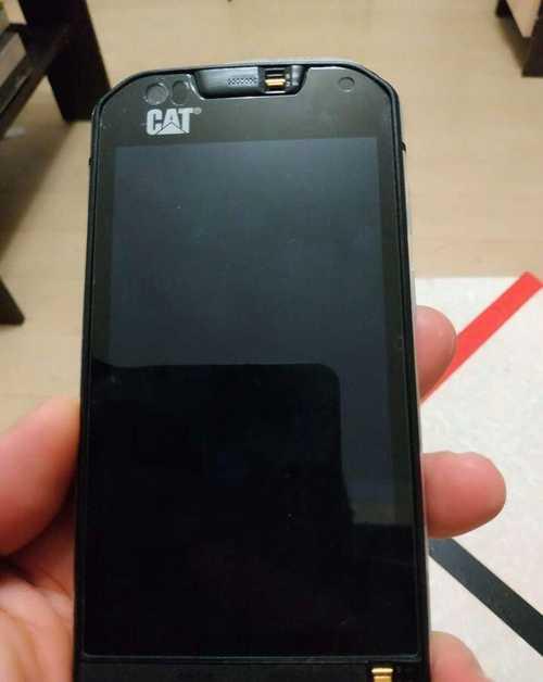 Телефон Cat s 60