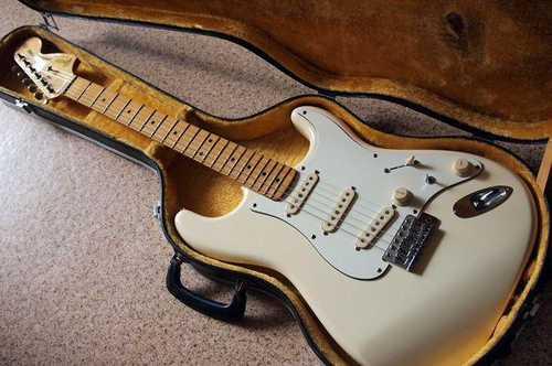 Greco Stratocaster Sparkle Sounds SE-600