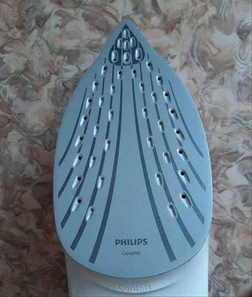Утюг в идеале Philips GC2672 - 2300W, 180 г/мин