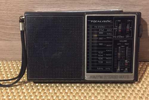 Радиоприемник Realistic FM stereo