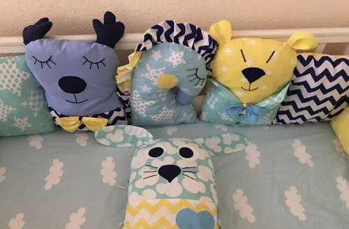Бортики подушки игрушки в кроватку