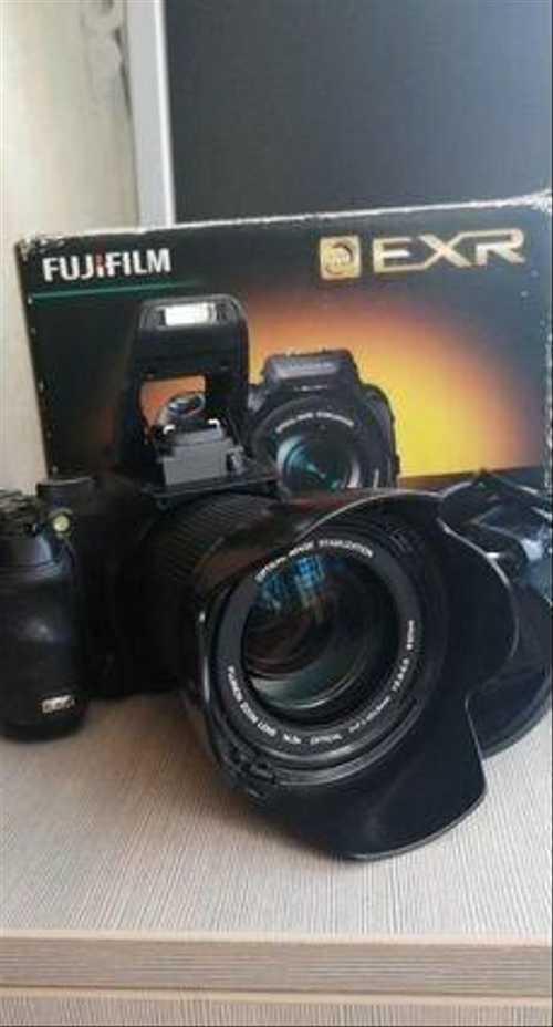 FujifilmFinePix S200EXR