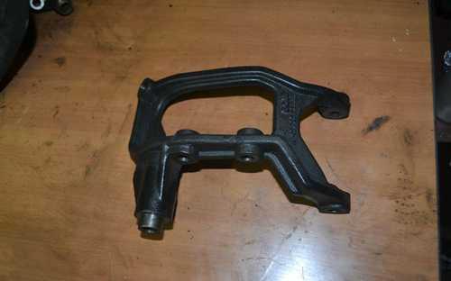 4571551535 Mercedes Benz Кронштейн генератора