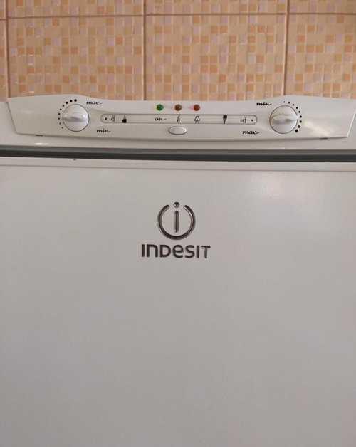 Холодильник Indesit C240 G