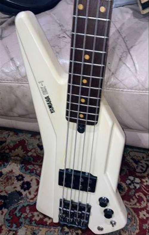 Бас гитара по мотивам yamaha bx-1