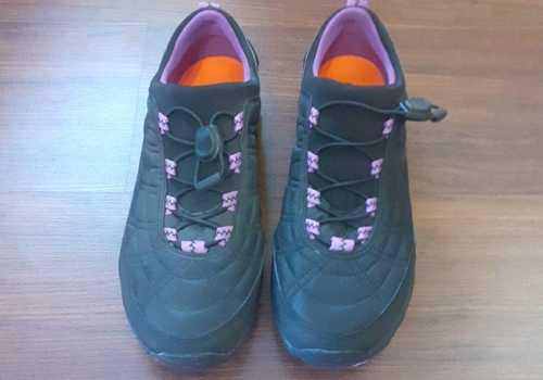 Женские кроссовки Merrell