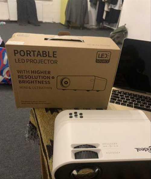 Проэктор Portable LED Projektor