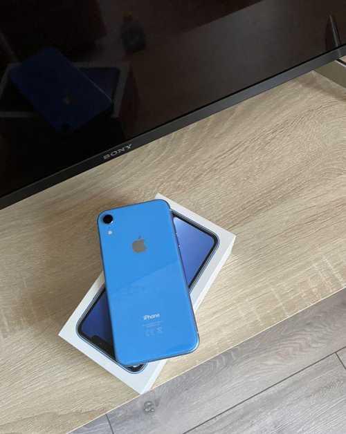 Телефон iPhone XR