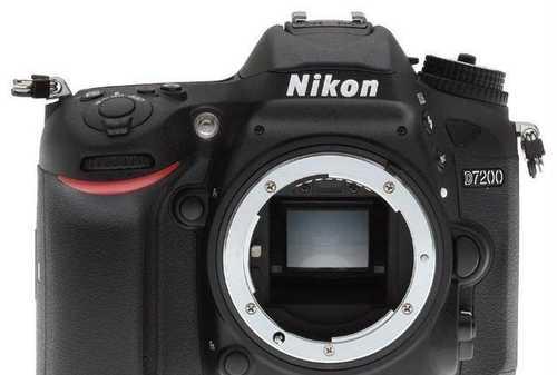 Nikon D7200 body + MB-D15