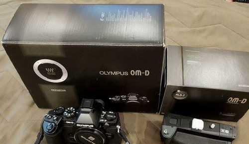 Фотоаппарат Olympus OM-D E-M1 с бат.блоком HLD-7