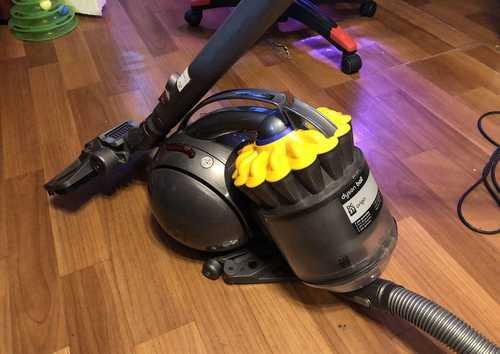 Пылесос Dyson DC37 Origin