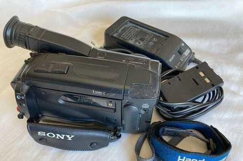 Видеокамера Sony Hi8 CCD-TR385E нужен сервис