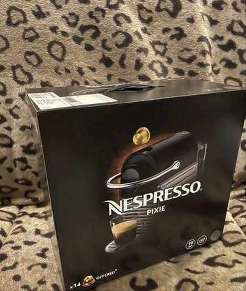 Кофемашина капсульная Nespresso PiXiE C61