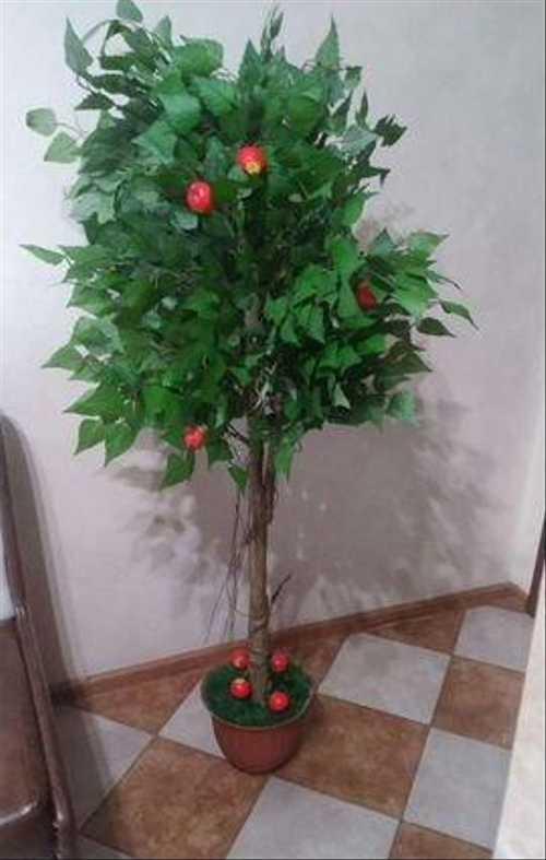 Яблоня искусственная с яблоками